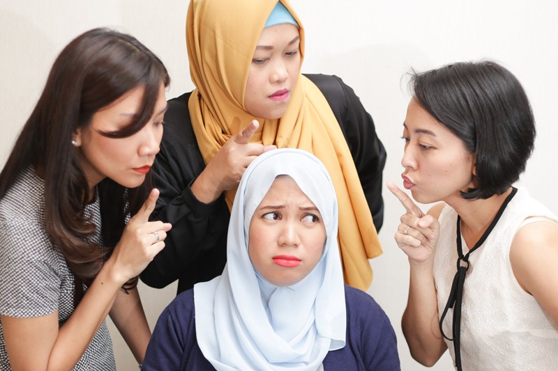 Mommies Daily - 5 Tanda Kita Adalah Teman yang Toxic Mommies Daily - 5 Tanda Kita Adalah Teman yang Toxic