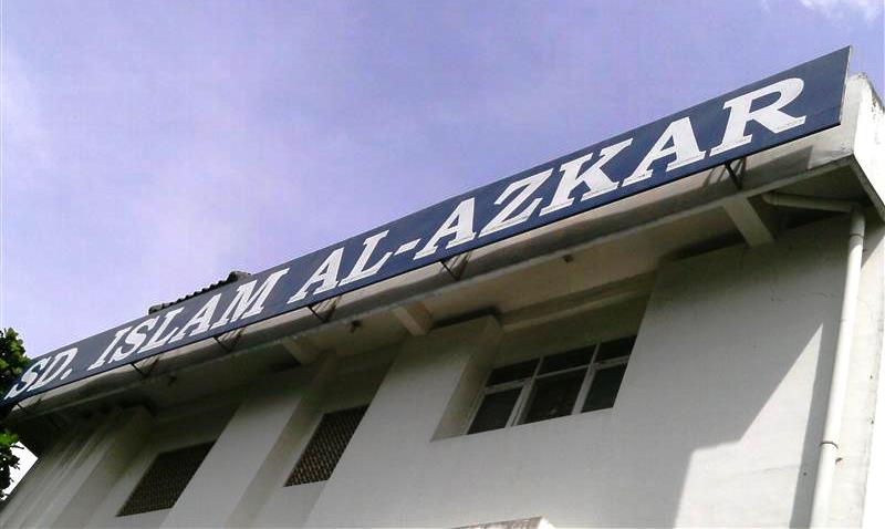 Mommies Daily - Al Azkar, SD Islam Berlandaskan Ukhuah Islamiah