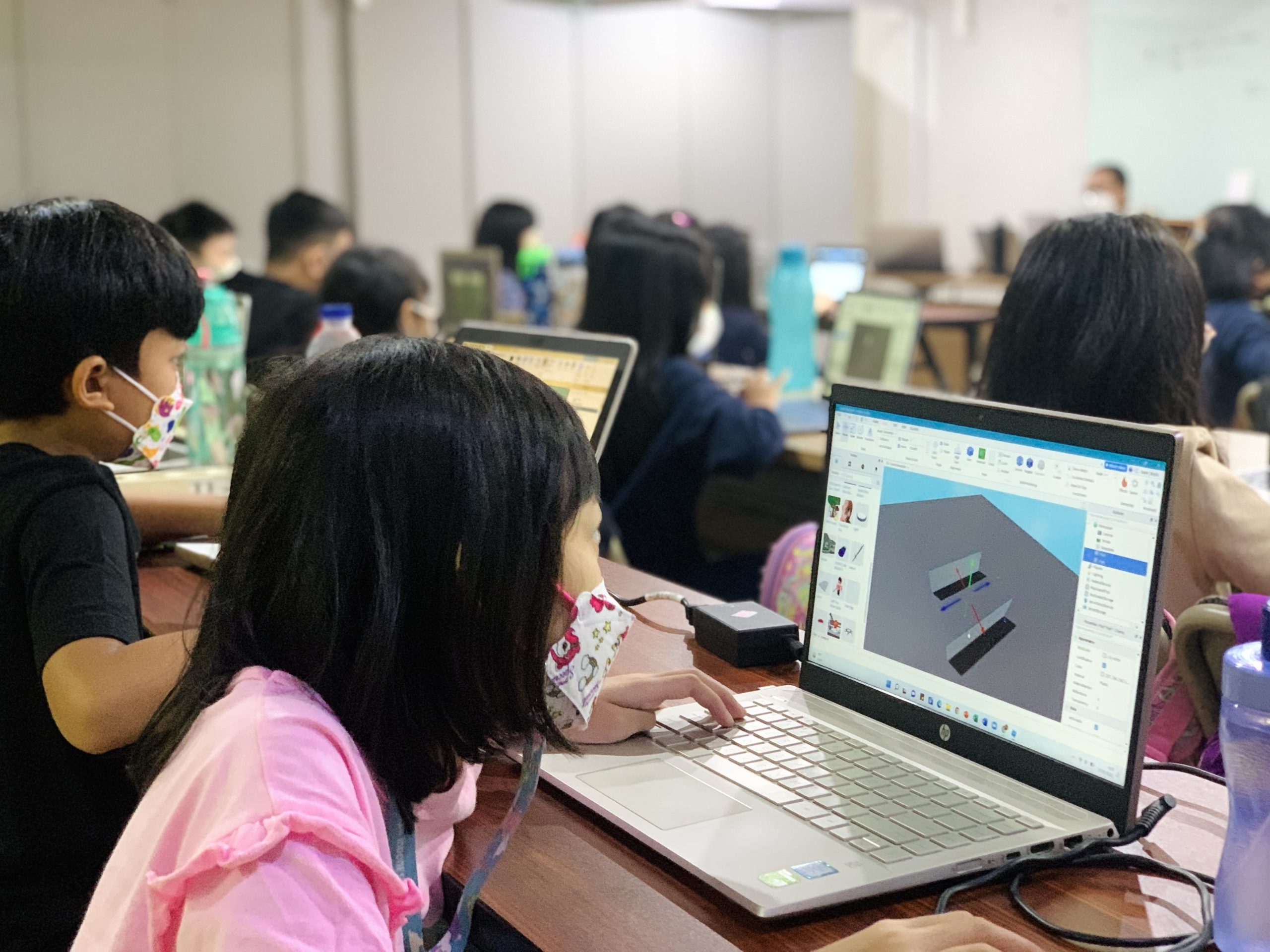 Mommies Daily - "Let's Make Your Own Games", Kelas Coding Seru untuk Anak